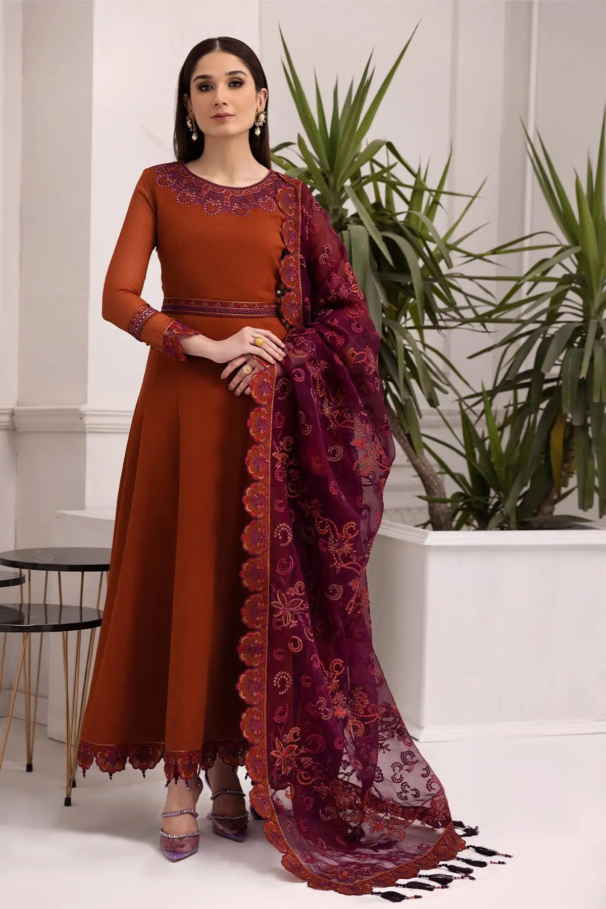 Buy Pakistani Chiffon Maxi & Raw Silk Dresses Online | Alizeh